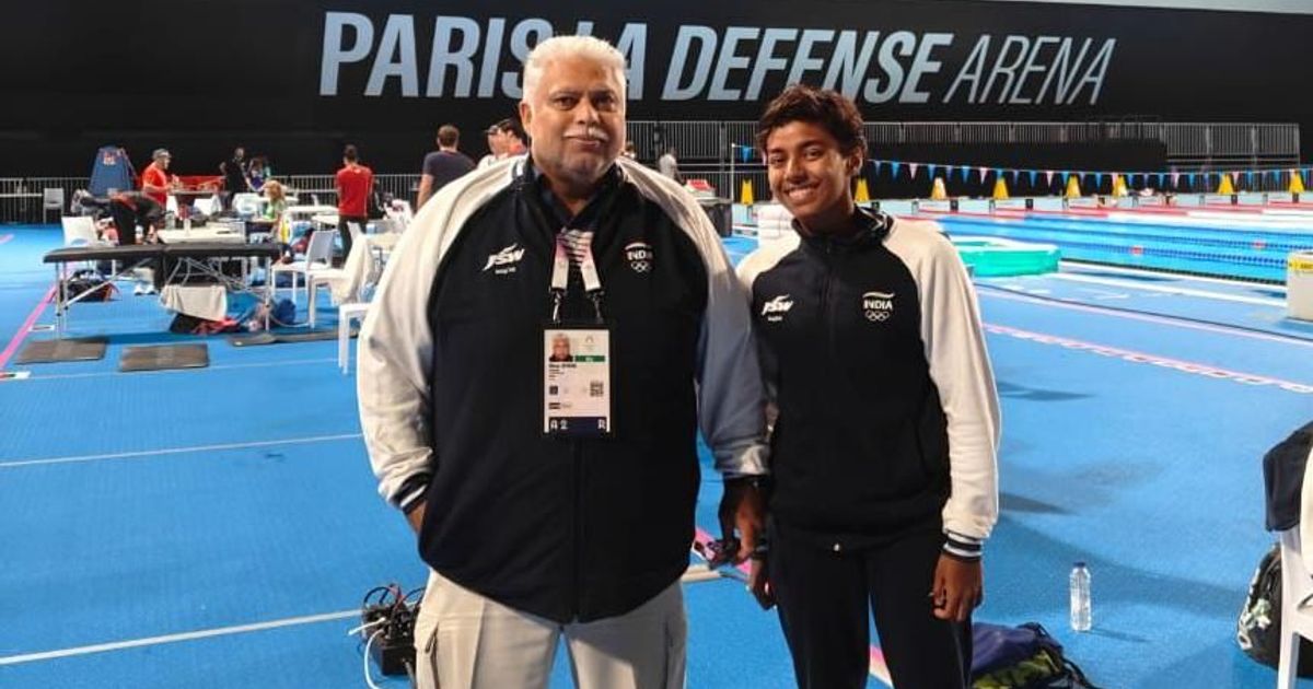 Dhinidhi Desinghu represents India as the youngest swimmer at the Paris ...