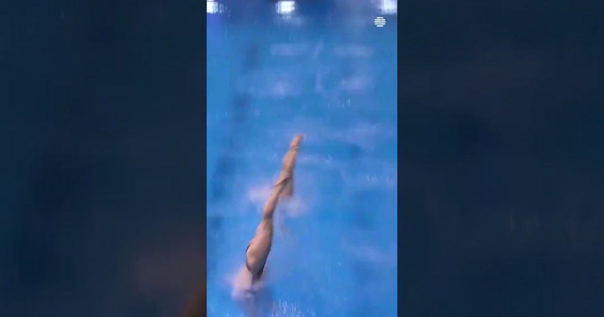 Maddison Keeney & Anabelle Smith Secure A Medal With Their Dive #diving ...